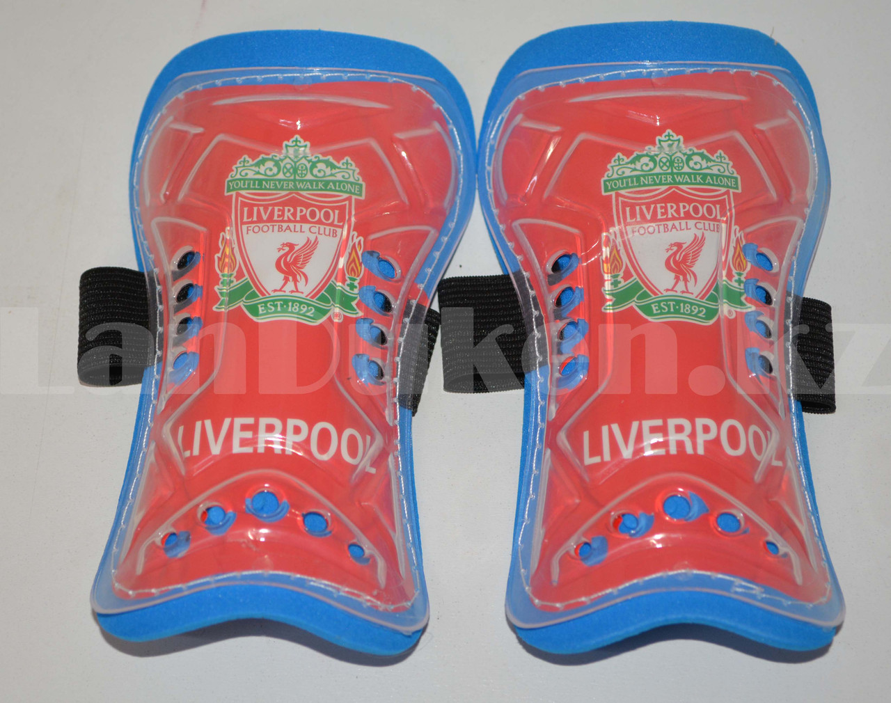 Детские футбольные щитки Liverpool: продажа по выгодным ценам с ...
