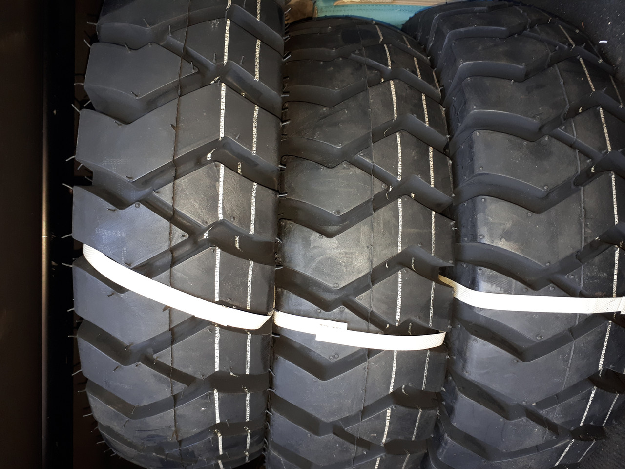 Шина пневматическая 6.00-9 10PR BKT PL-801 JS2: продажа, цена в Алматы ...