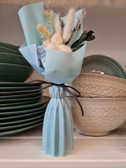 Букеты из сухоцветов, венки из сухоцветов купить в Алматы от Flowers ...
