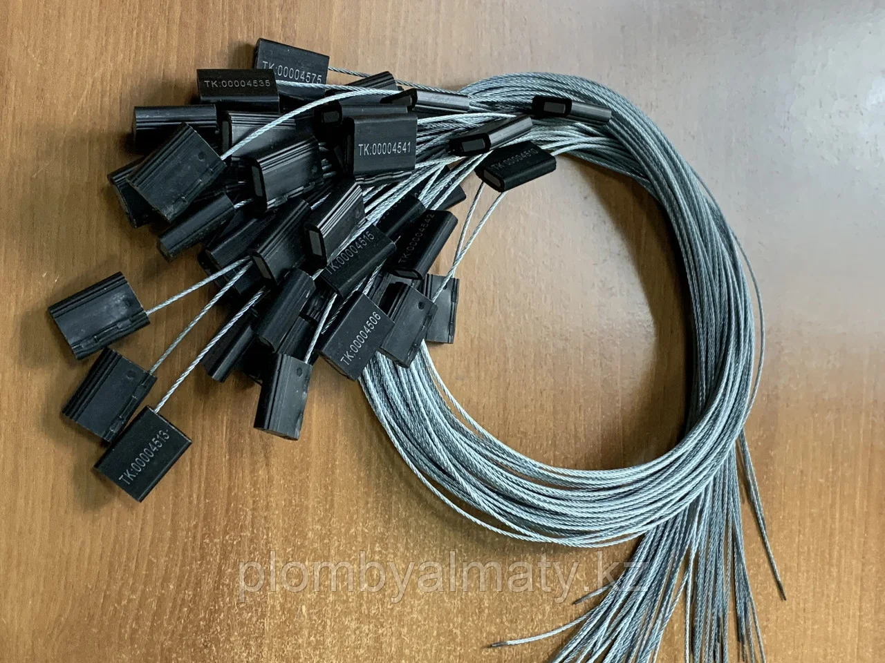 Пломба ЗПУ-1,5мм L-1000мм: продажа, цена в Алматы. Пломбы для контроля ...