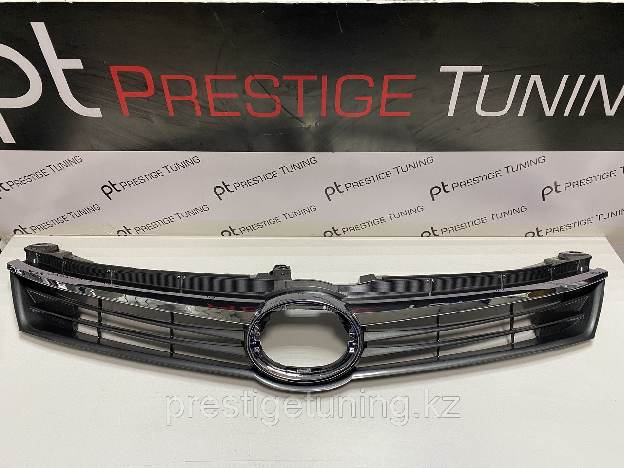 Решетка радиатора на Camry V55 2014-17 Дубликат: продажа, цена в Астане ...
