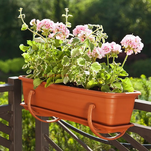 Держатель для балконного ящика на "5"