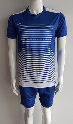 Форма футбольная Nike (красная) (id 120335200), купить в Казахстане ...
