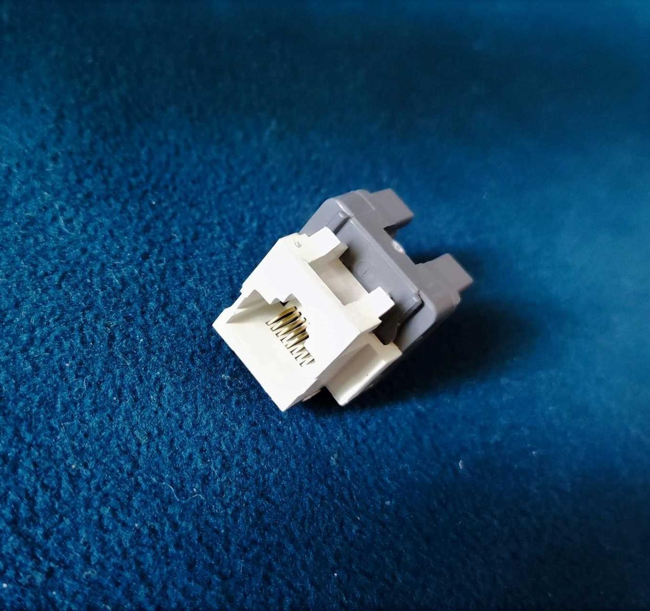 Модуль Keystone UTP 568A+B white-RJ-45-UTP Cat.5e KRONE в Алматы ...