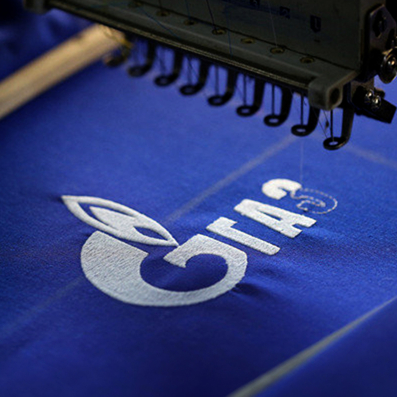 Нанесение вышивки на одежду: продажа, цена в Алматы. Текстиль под ...