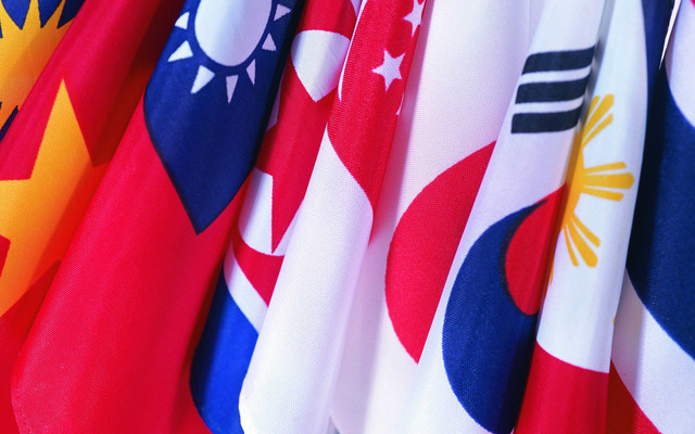 Флаги разных размеров и цветов по выгодным ценам в "ТОО «Flags.kz»"