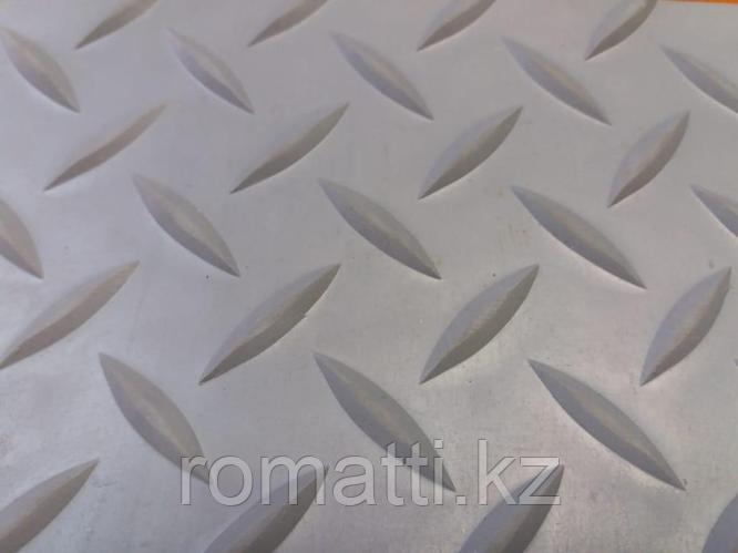 Резина противоскользящая напольная